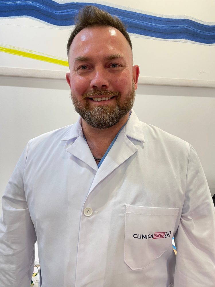 Intervento chirurgico emorroidectomia Tecnica di Longo e di Milligan ...